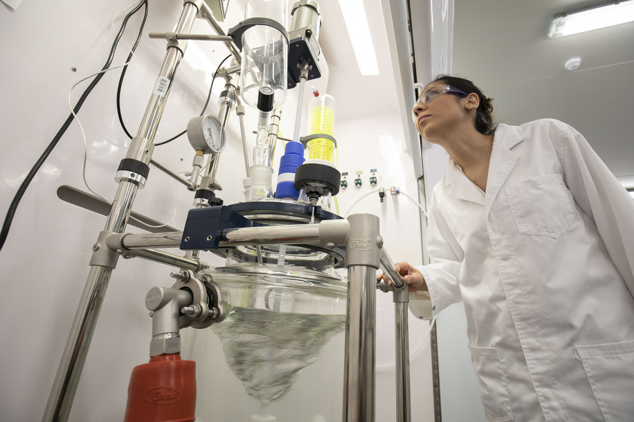 ARC Centre of Excellence for Electromaterial Science | PhD Opportunities